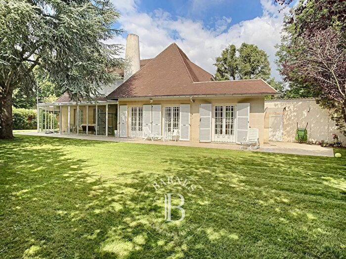 Maison 10 pièces à louer - Vaucresson