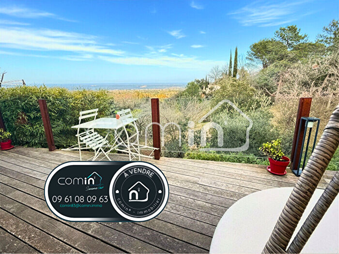 Maison à vendre - Roquebrune-sur-Argens, Golf - 5 pièces - 3 chambres