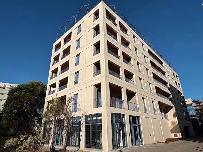 Appartement à louer - Bordeaux, Gare Saint-Jean - 2 pièces - 1 chambre