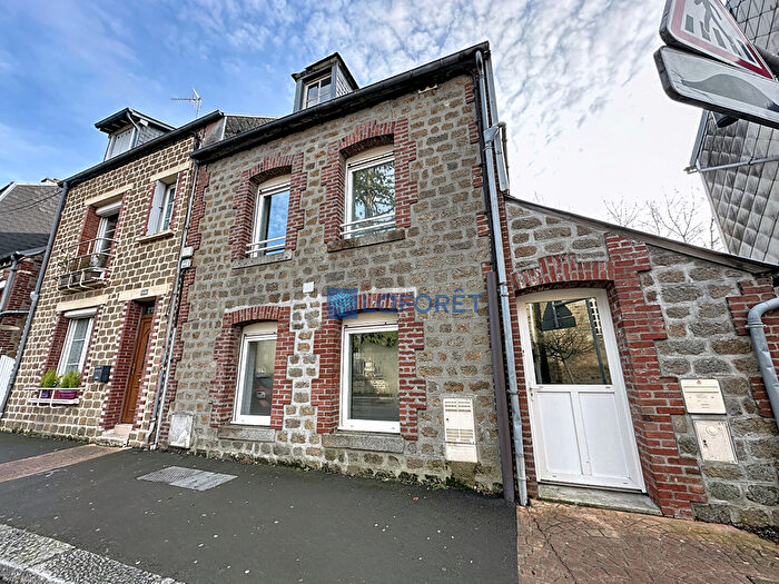 Maison à louer - Flers, Centre-ville - 3 pièces - 2 chambres