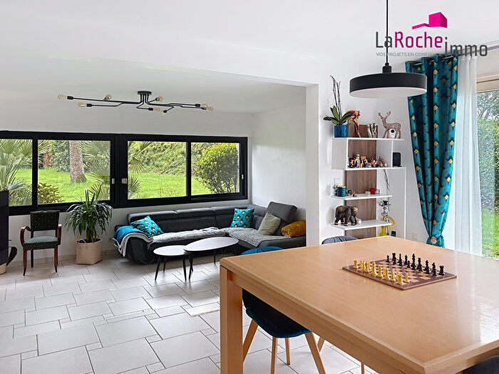 Maison à vendre - La Roche-Maurice - 6 pièces - 3 chambres