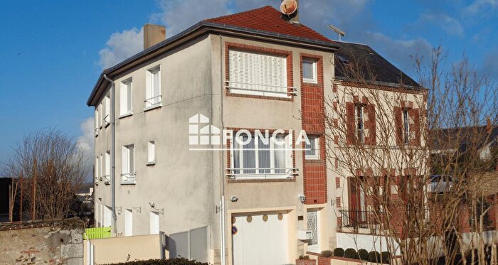 Gien, Centre-ville : Maison 3 pièces à vendre