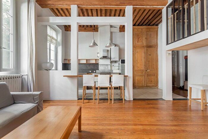 Appartement à louer - Pentes de la croix-rousse, Lyon er arrondissement - 3 pièces - 2 chambres