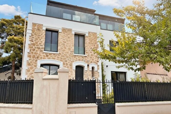 Maison 6 pièces à vendre à Saint-Maur-des-Fossés