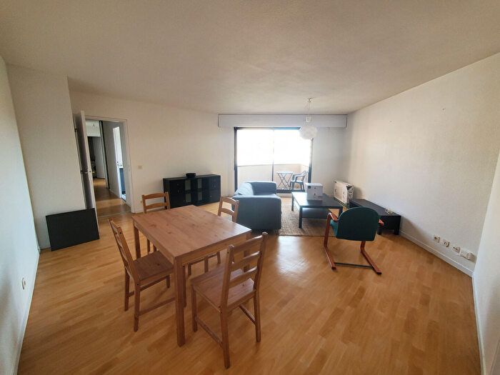 Appartement 3 pièces à Bordeaux, Ornano, à louer