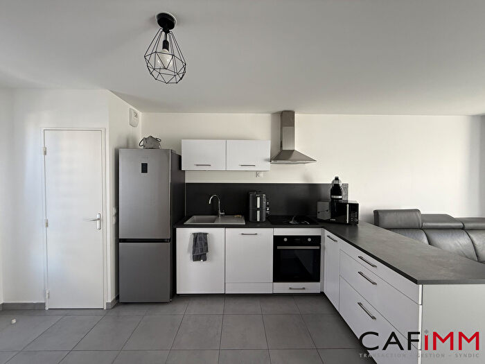 Meyzieu, Sud Est - Appartement 3 pièces à louer