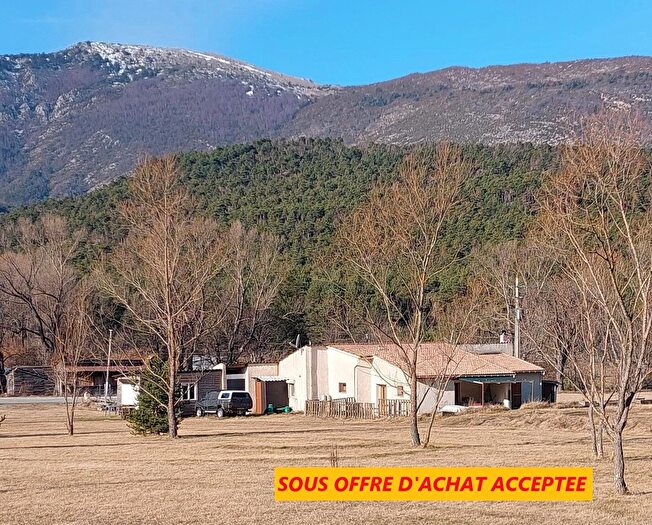 Castellane : Maison 5 pièces à vendre