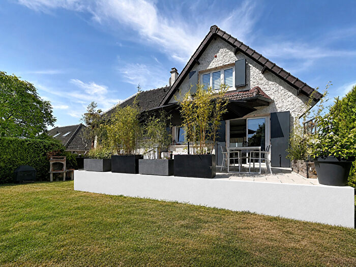 Maison 7 pièces à vendre - Beynes