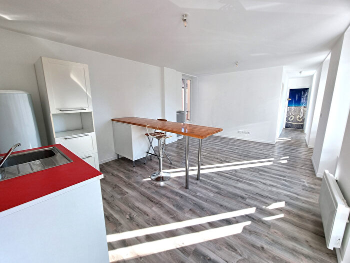 Appartement à vendre - Melun, Centre-ville - 2 pièces - 1 chambre