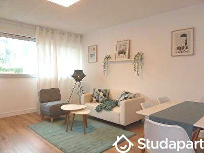 Plateau Central, Saint-Brieuc : Appartement 1 pièce à louer