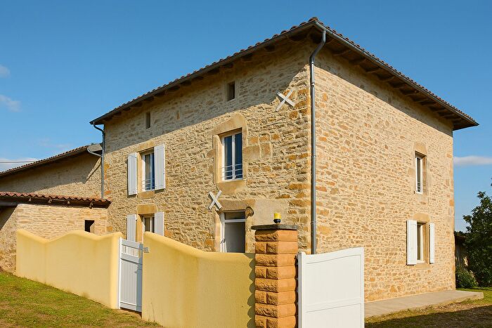 Maison à vendre - Nieuil - 5 pièces - 2 chambres