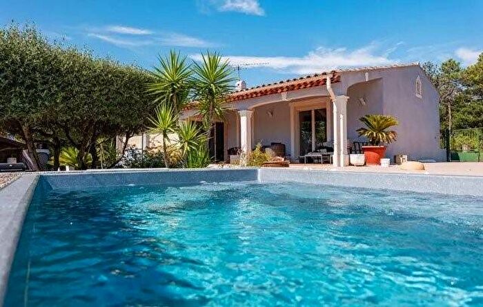 Maison à louer - Exterieurs, Fréjus - 4 pièces - 2 chambres