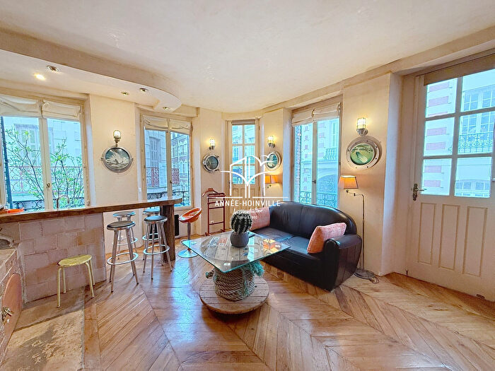 Appartement à vendre - Trouville-sur-Mer, Plages, Promenade des Planches, Bon Secours - 6 pièces - 2 chambres