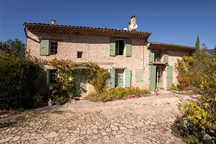 Maison à vendre - Apt - 12 pièces - 6 chambres