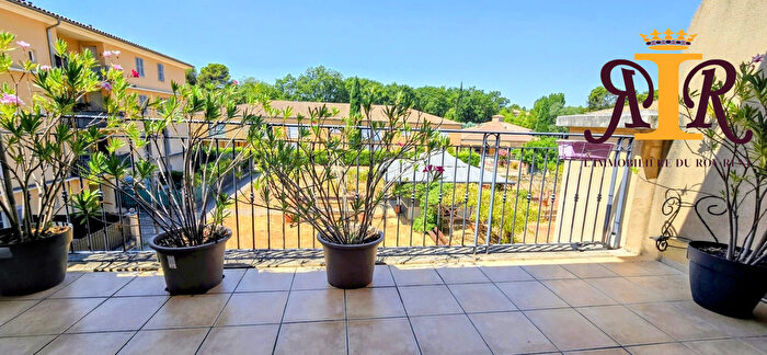 Appartement 4 pièces à Châteauneuf-le-Rouge, à vendre