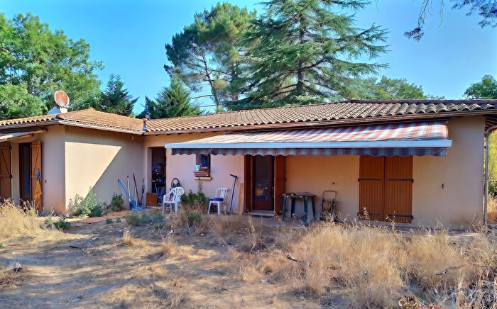 Saint-Aubin-de-Médoc : Maison 6 pièces à vendre