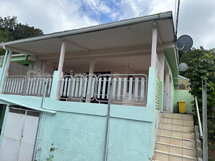 Appartement à louer - Le François - 4 pièces - 3 chambres