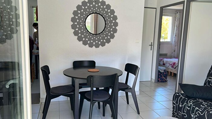 Appartement à vendre - Saint-Geniez-dOlt - 3 pièces - 2 chambres