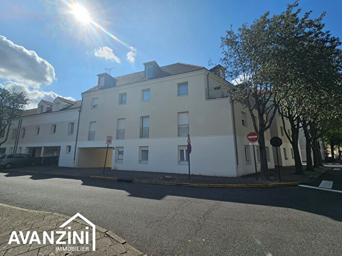 Appartement 3 pièces à vendre à Bussy-Saint-Georges, Violennes, Village
