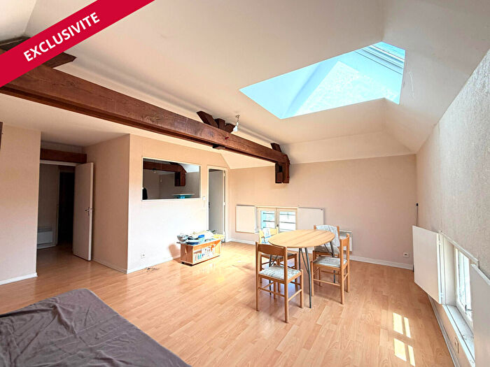 Le Vigeant : Appartement 6 pièces à vendre