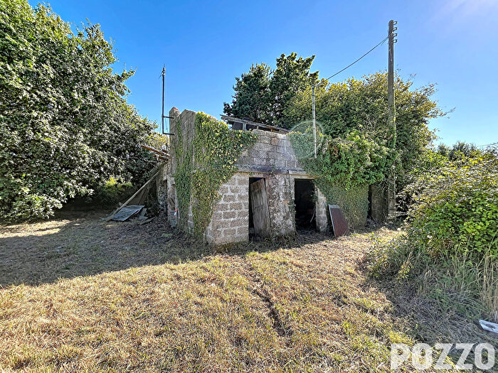 Maison 1 pièce à Champcervon, à vendre
