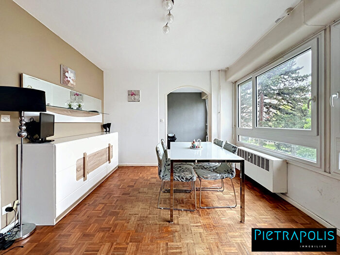 Appartement 4 pièces à vendre à Oullins, Glacière, Montmein