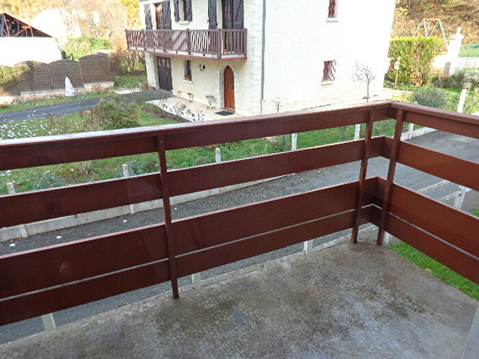 Appartement à louer - Brive-la-Gaillarde, Le Rocher Coupé, Breuil, Malecroix - 3 pièces - 2 chambres