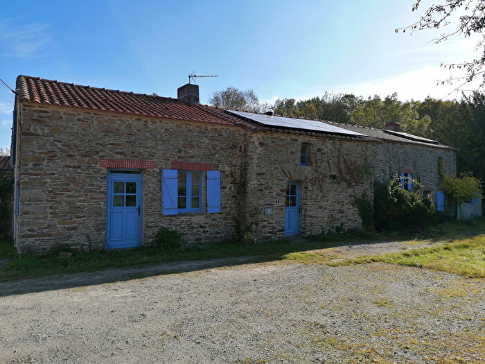 Maison à vendre - Le Cellier - 6 pièces - 4 chambres