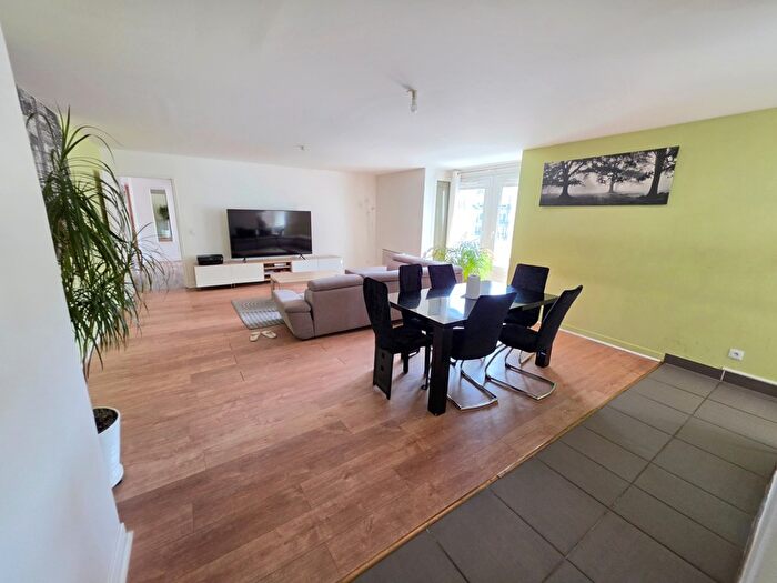 Appartement 4 pièces à Ris-Orangis, Le Village, à vendre