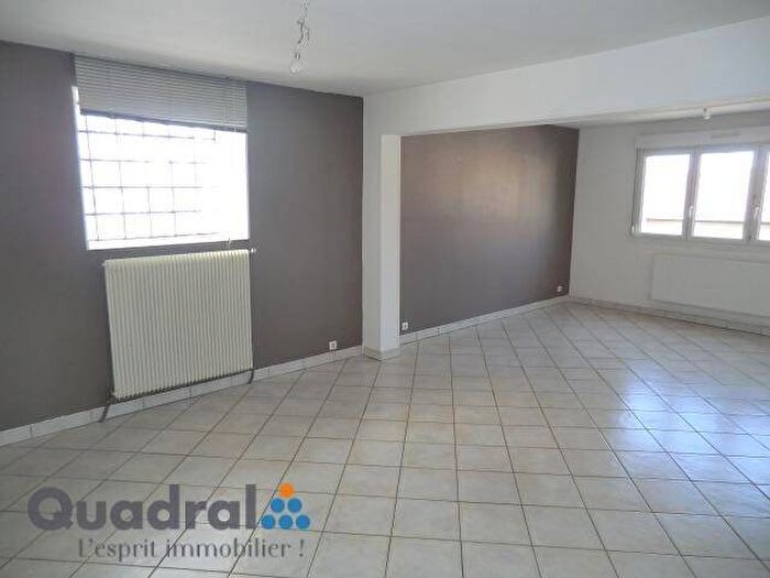 Appartement 3 pièces à louer à Lay-Saint-Christophe