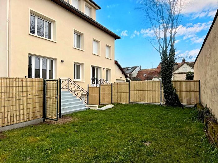 Houdan : Appartement 5 pièces à louer
