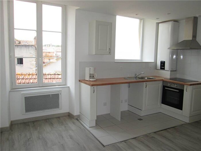Appartement 4 pièces à louer - Blaye