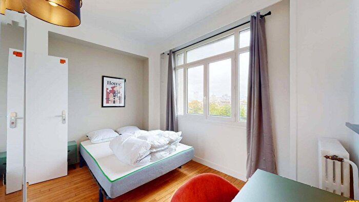 Chemin de l'île, Nanterre : Appartement 1 pièce à louer