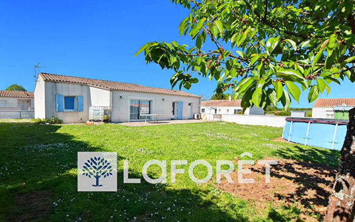 Maison 4 pièces à vendre à Tesson