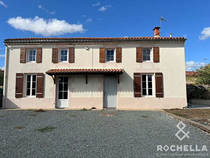 Puyrolland : Maison 4 pièces à vendre