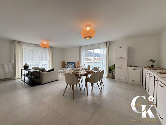 Appartement à vendre - Saint-Martin-dHères, Romain Rolland - 5 pièces - 4 chambres