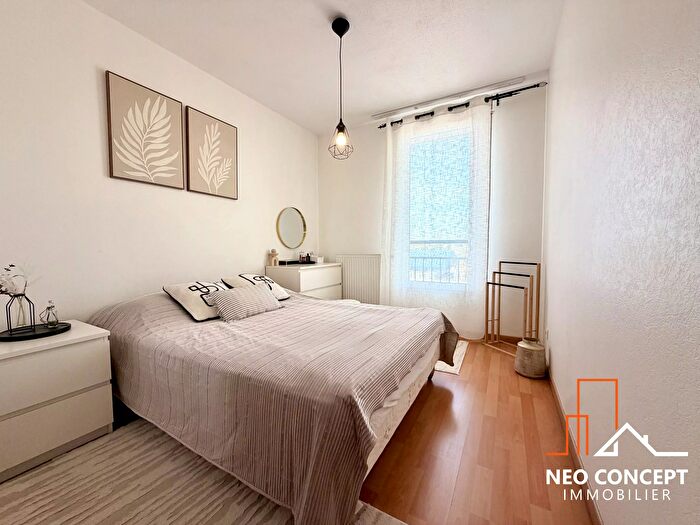 Strasbourg, Poteries, Clos des Ecrivains : Appartement 4 pièces à vendre