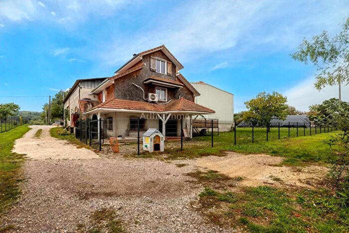 Maison à vendre - Dolomieu - 5 pièces - 3 chambres