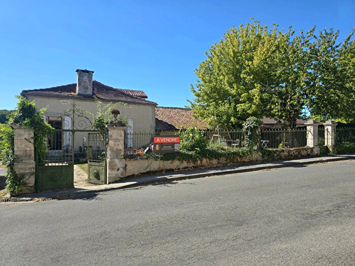 Maison à vendre - Salles-Lavalette - 4 pièces - 1 chambre