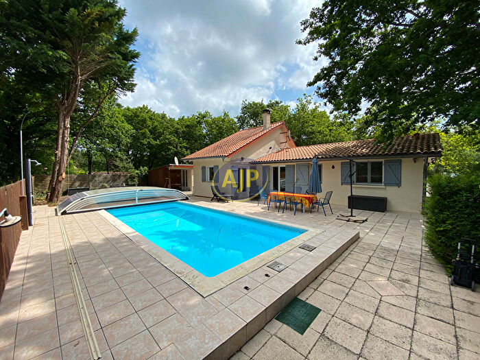 Maison à vendre - Vendays-Montalivet - 4 pièces - 3 chambres