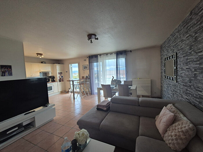 Appartement à vendre - Ville-la-Grand - 4 pièces - 3 chambres