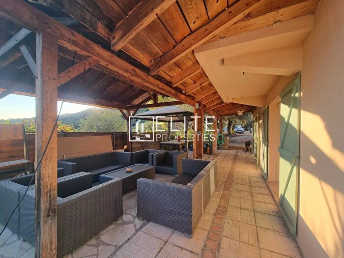 Maison à vendre - Peymeinade - 6 pièces - 4 chambres