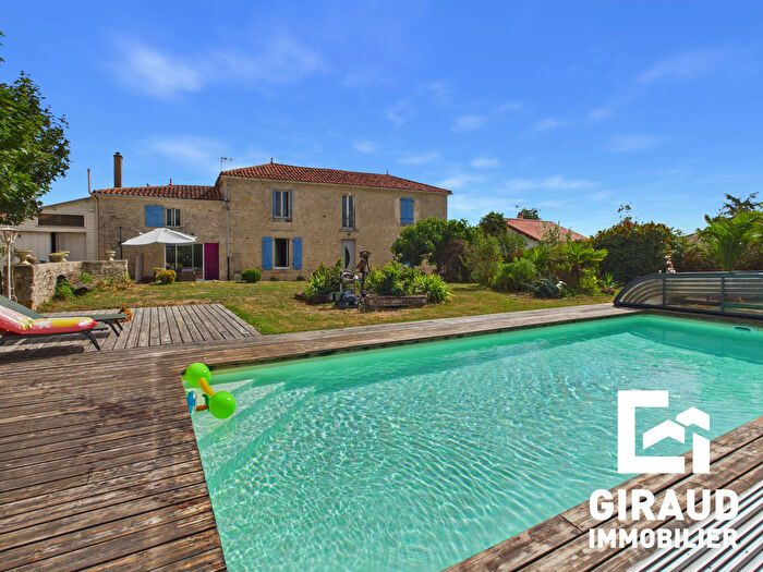 Maison 6 pièces à vendre à Petosse