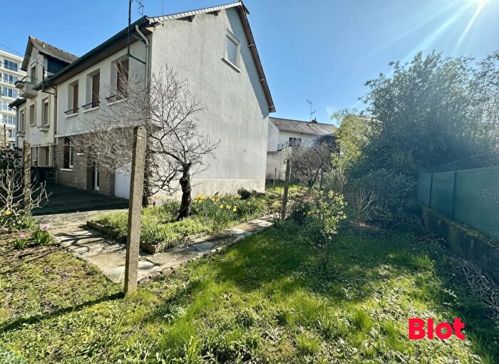 Maison à vendre - Quartiers Sud-Est, La Poterie - 5 pièces - 4 chambres