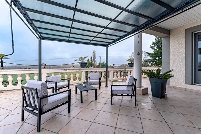 Maison à vendre - Saint-Chef - 5 pièces - 3 chambres