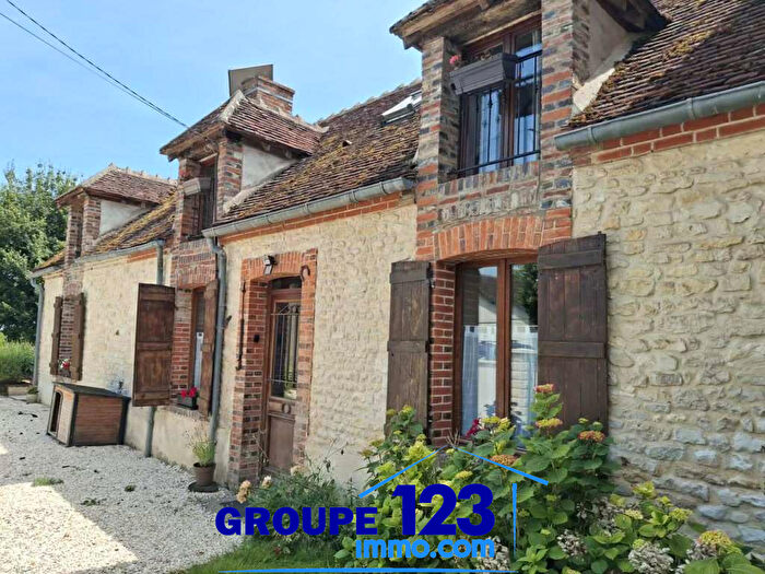 Maison à vendre - Saint-Aubin-Château-Neuf - 4 pièces - 2 chambres