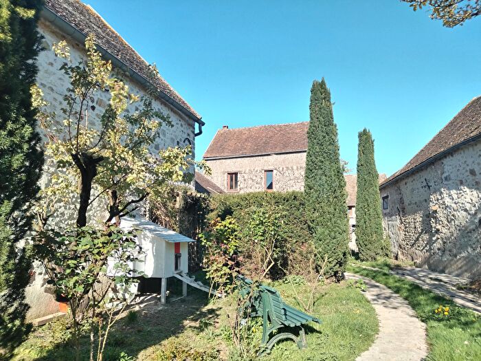 Villemer - Maison 6 pièces à vendre
