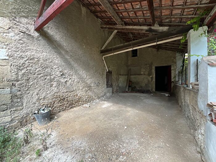 Maison à vendre - Milhaud - 2 pièces - 1 chambre