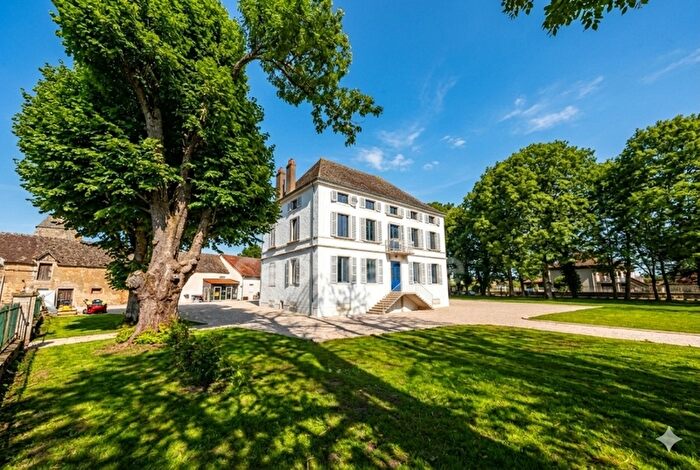 Maison à vendre - Chalon-sur-Saône, Les Charreaux - 10 pièces - 7 chambres