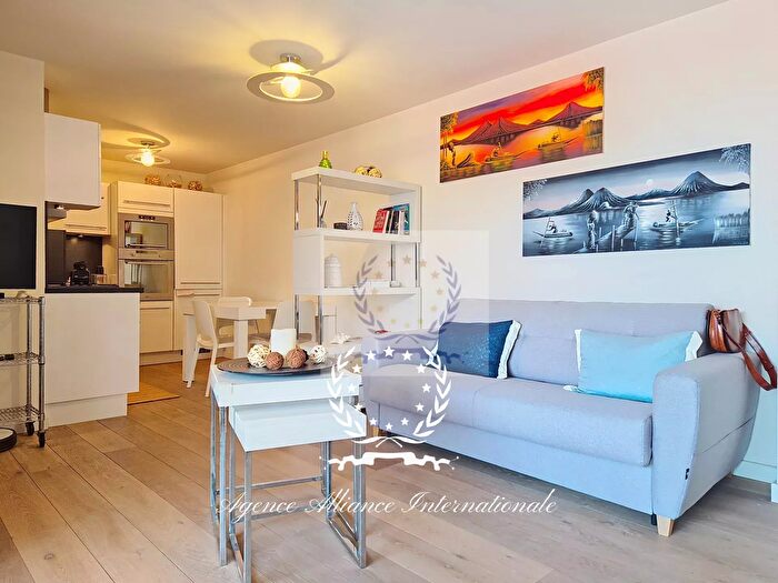 Appartement à vendre - Cannes, Suquet - 3 pièces - 2 chambres